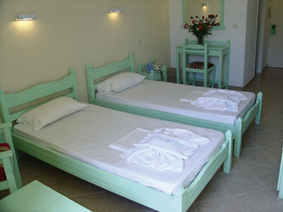 Vacanta de vara la plaja in Corfu 579 euro,avion din Bucuresti!!! Corfu ...